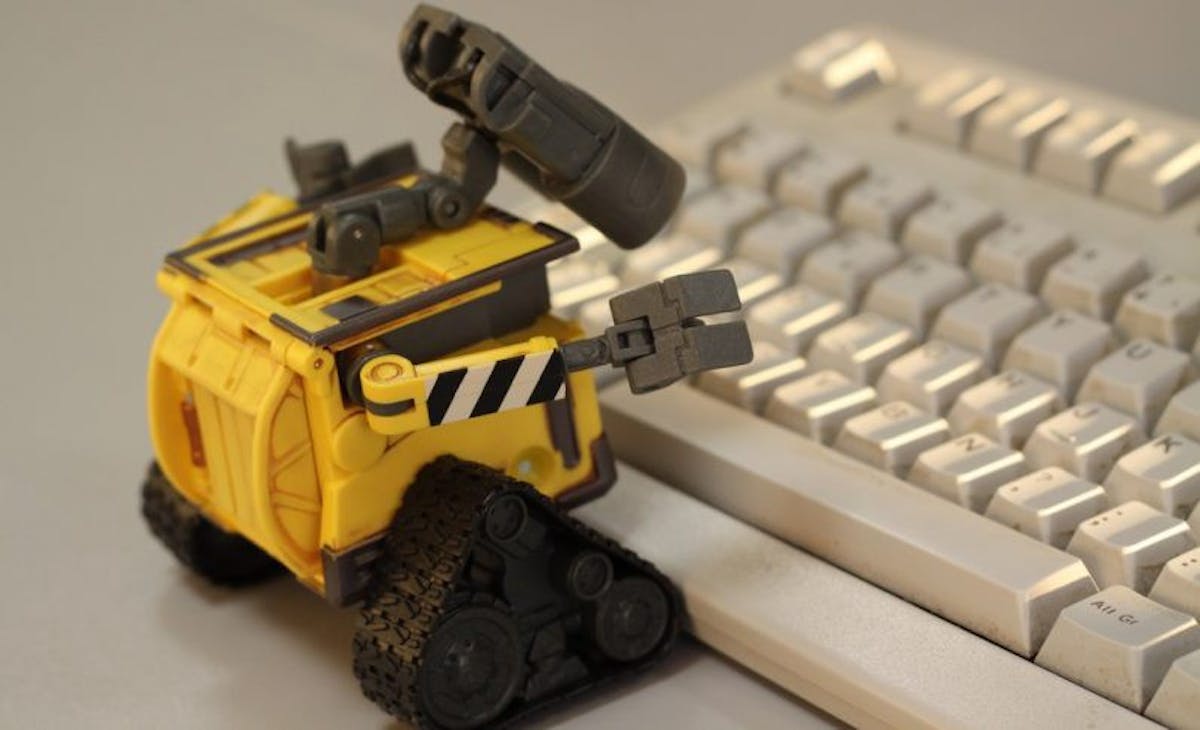 New Google AI Studio Build: A FREE AI App Builder | HackerNoon