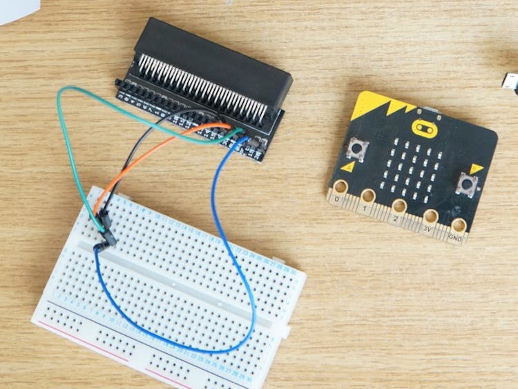 The First Video Game on the BBC Micro:bit [probably] | HackerNoon
