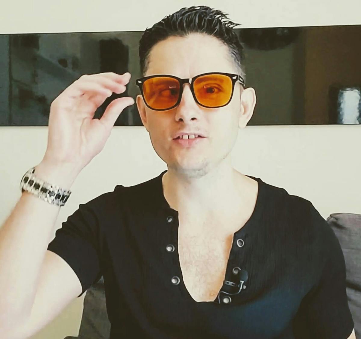 The Remembering Self and the Experiencing Self: A Paradox to Happiness Hackers | HackerNoon