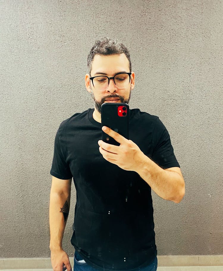 Building an NFT Exchange Contract with Solidity: A Step-by-Step Guide | HackerNoon