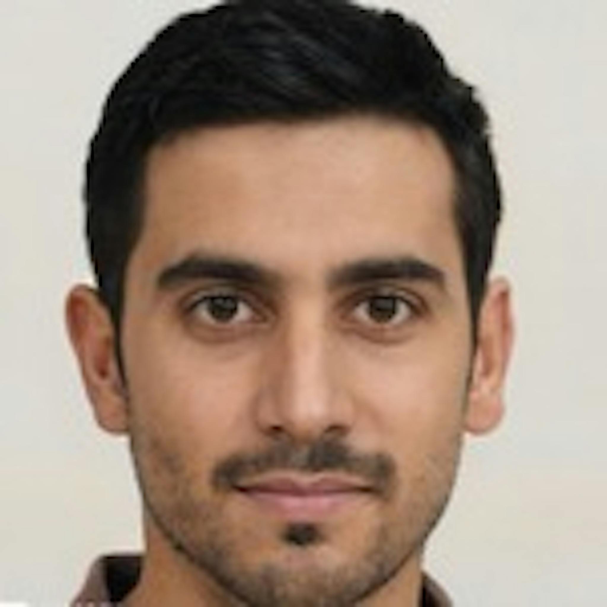 SQL vs T-SQL: Key Differences and Use Cases | HackerNoon