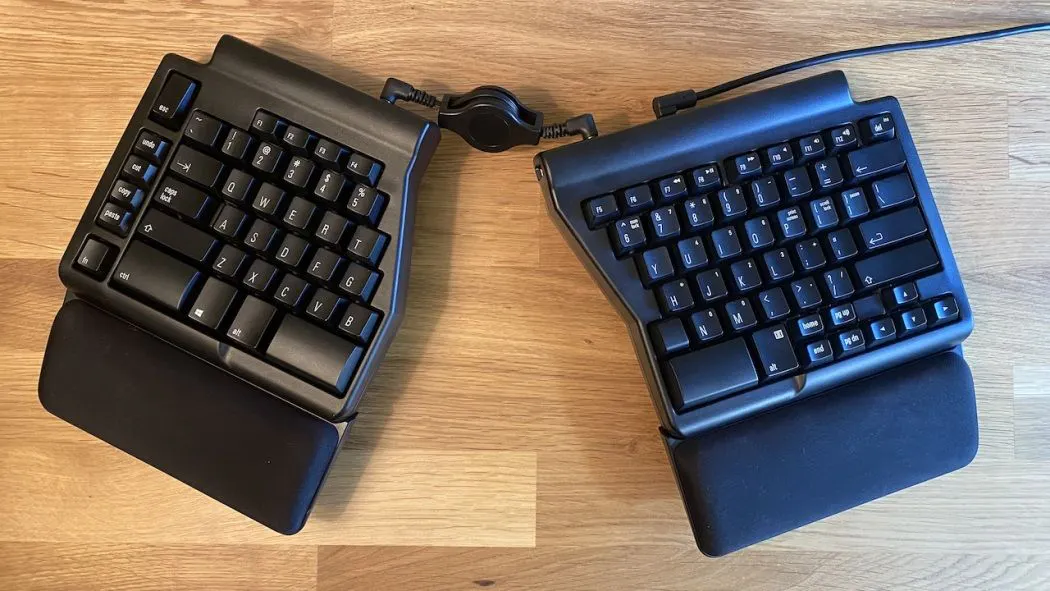 10+ Out-of-the-box Keyboards That May Blow Your Fingers!! 🤯 | HackerNoon