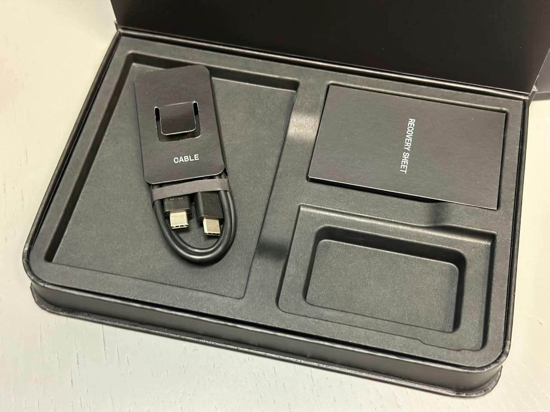 Ledger Stax Review: An Innovative Wallet for Asset Storage | HackerNoon