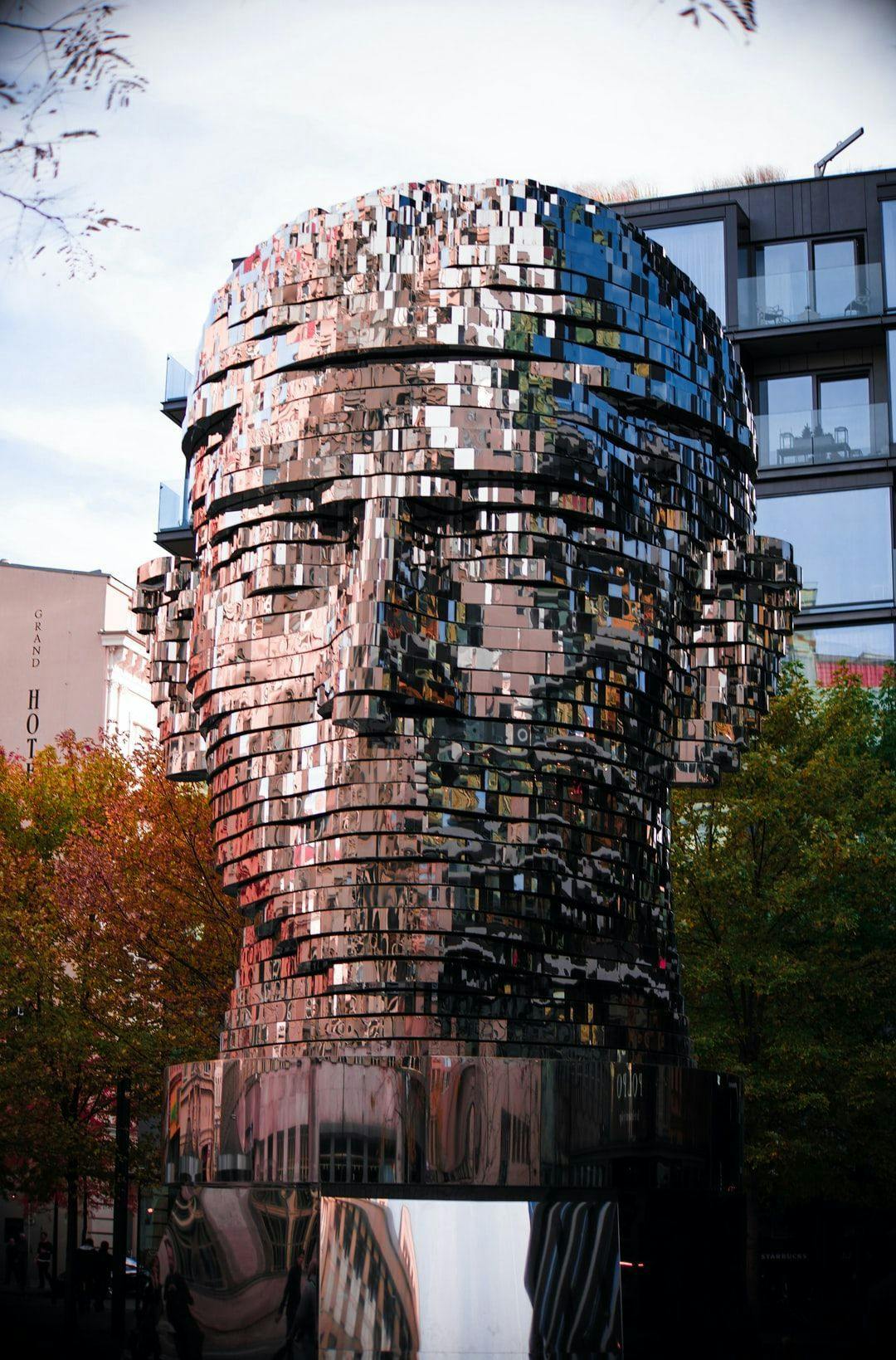 Build a Live Dashboard with Materialize, Airbyte, MySQL and Redpanda/Kafka | HackerNoon