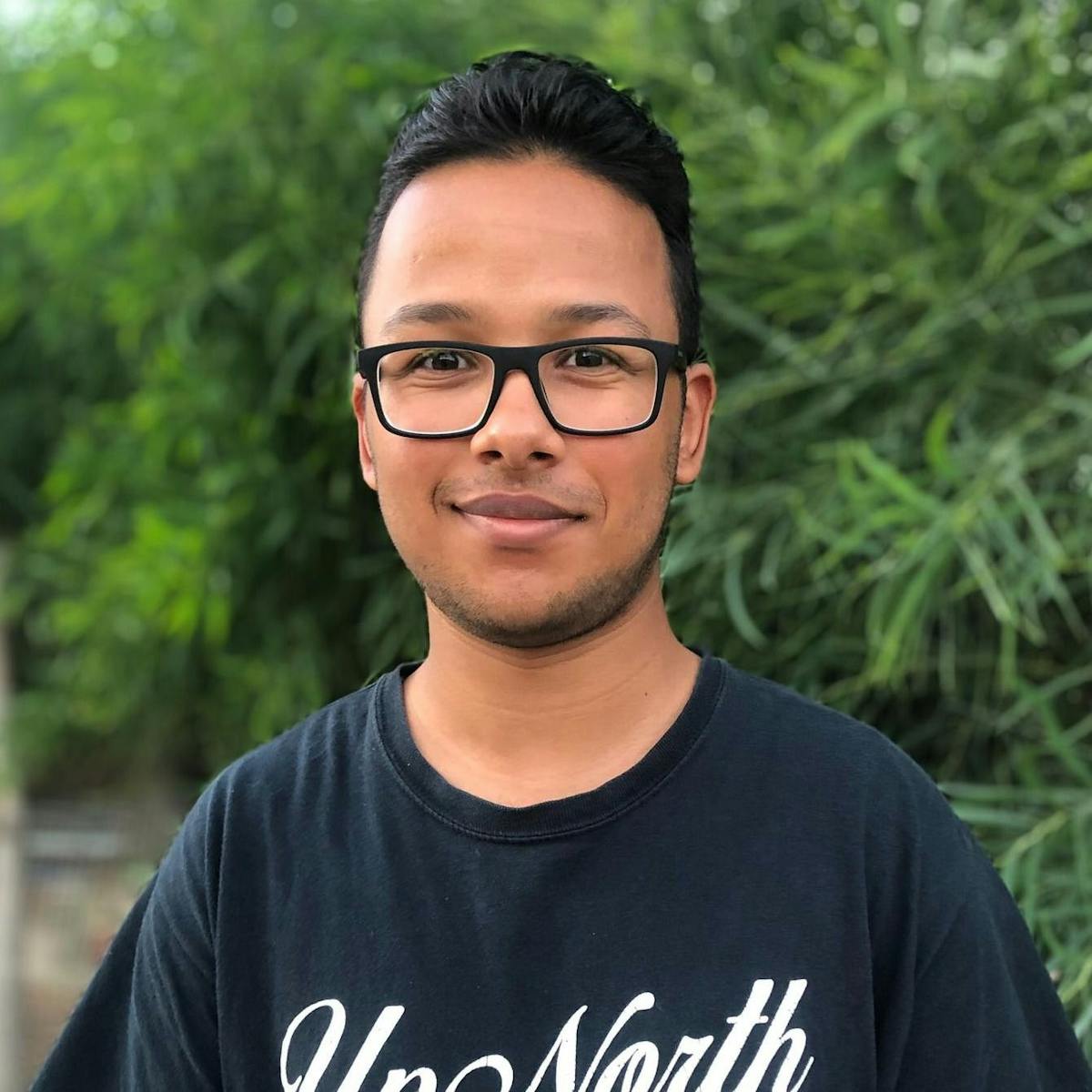 Choosing the Right Package Manager: NPM, Yarn, or PNPM? | HackerNoon