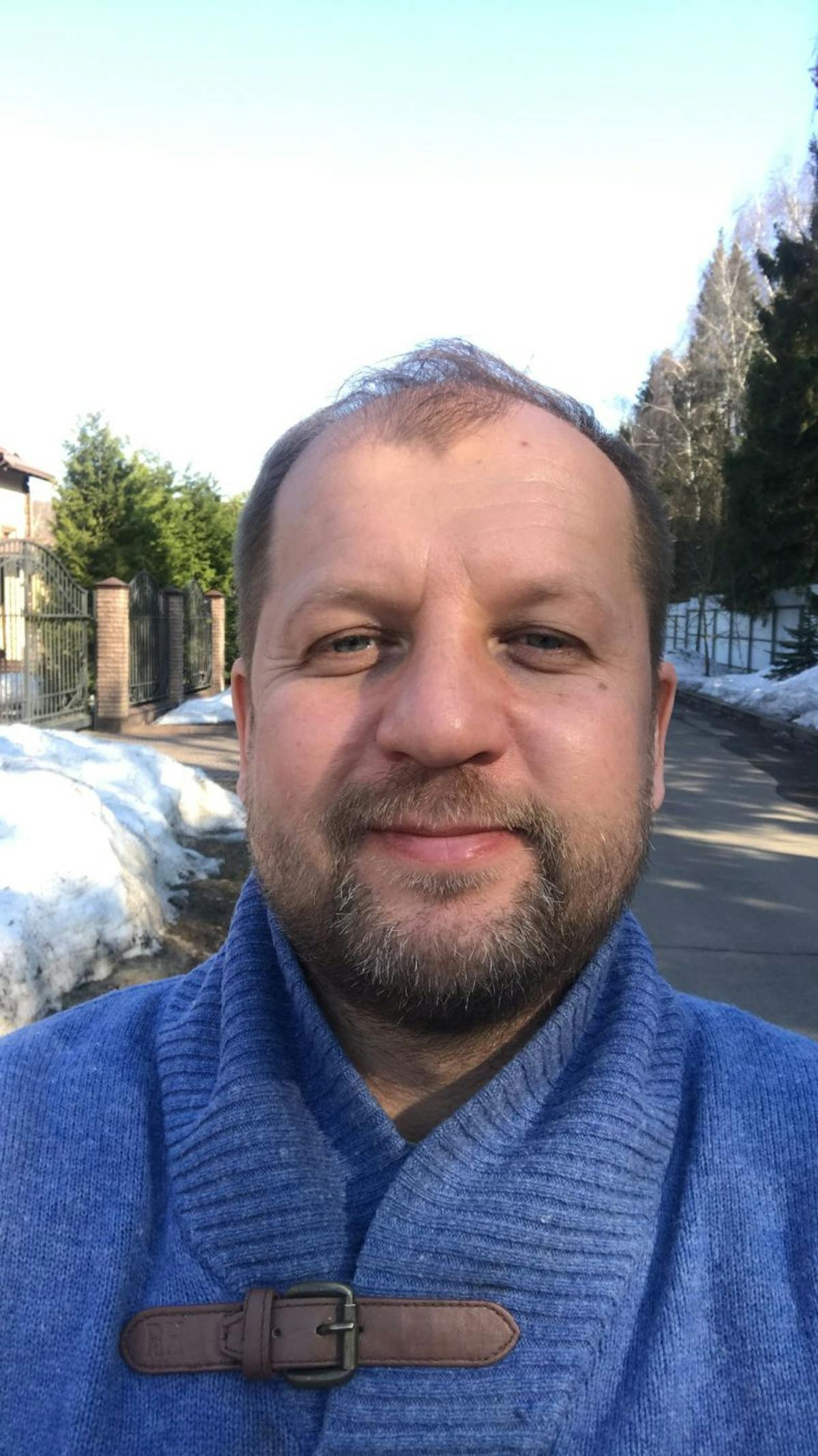 Navigating Complexity: The Challenges of Managing Large-scale Projects | HackerNoon