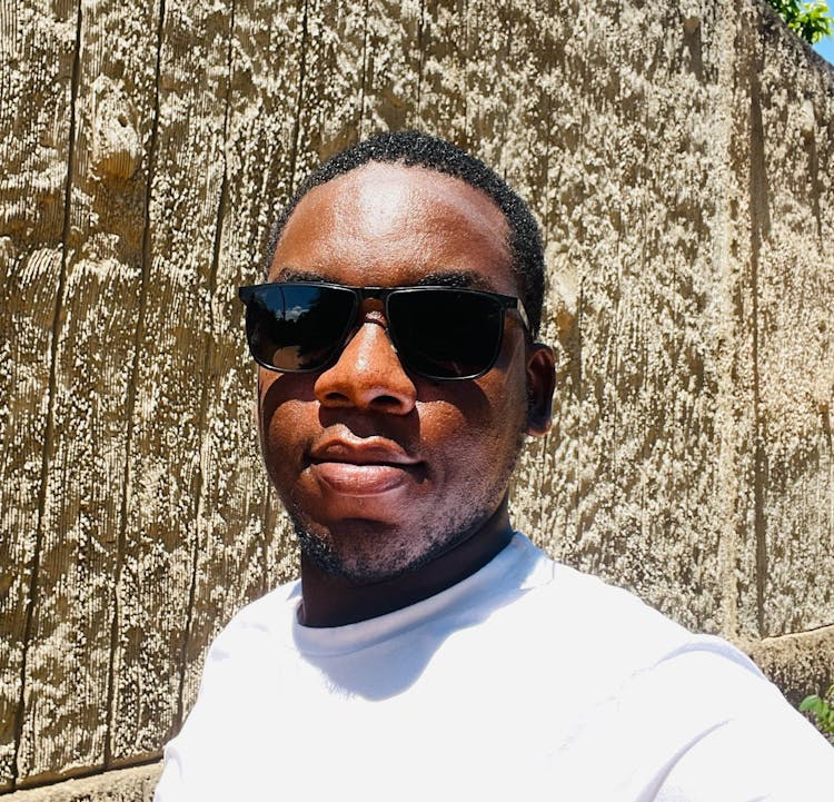 How To use Google Colab with VS Code | HackerNoon